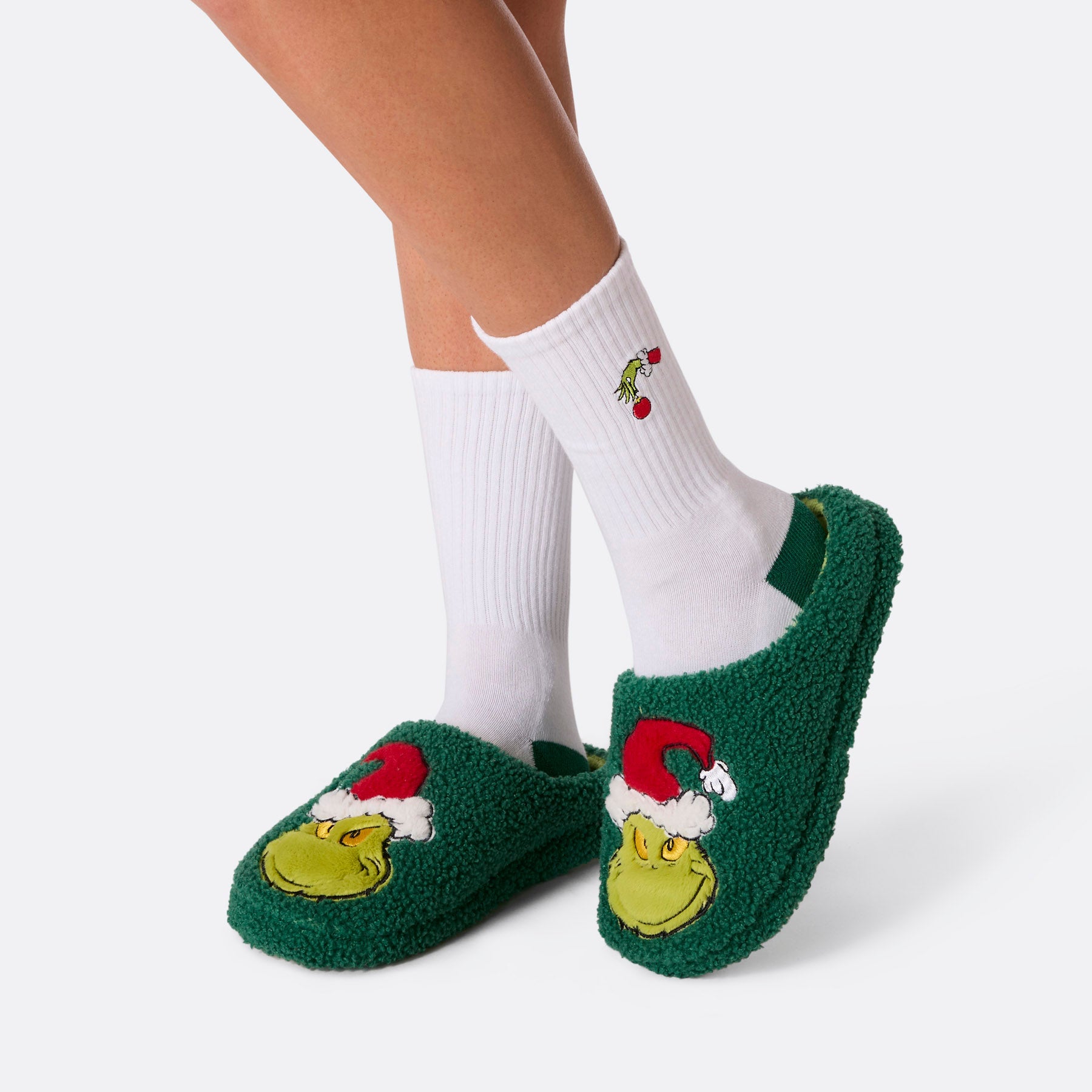 The Grinch Slippers – SillySanta.com