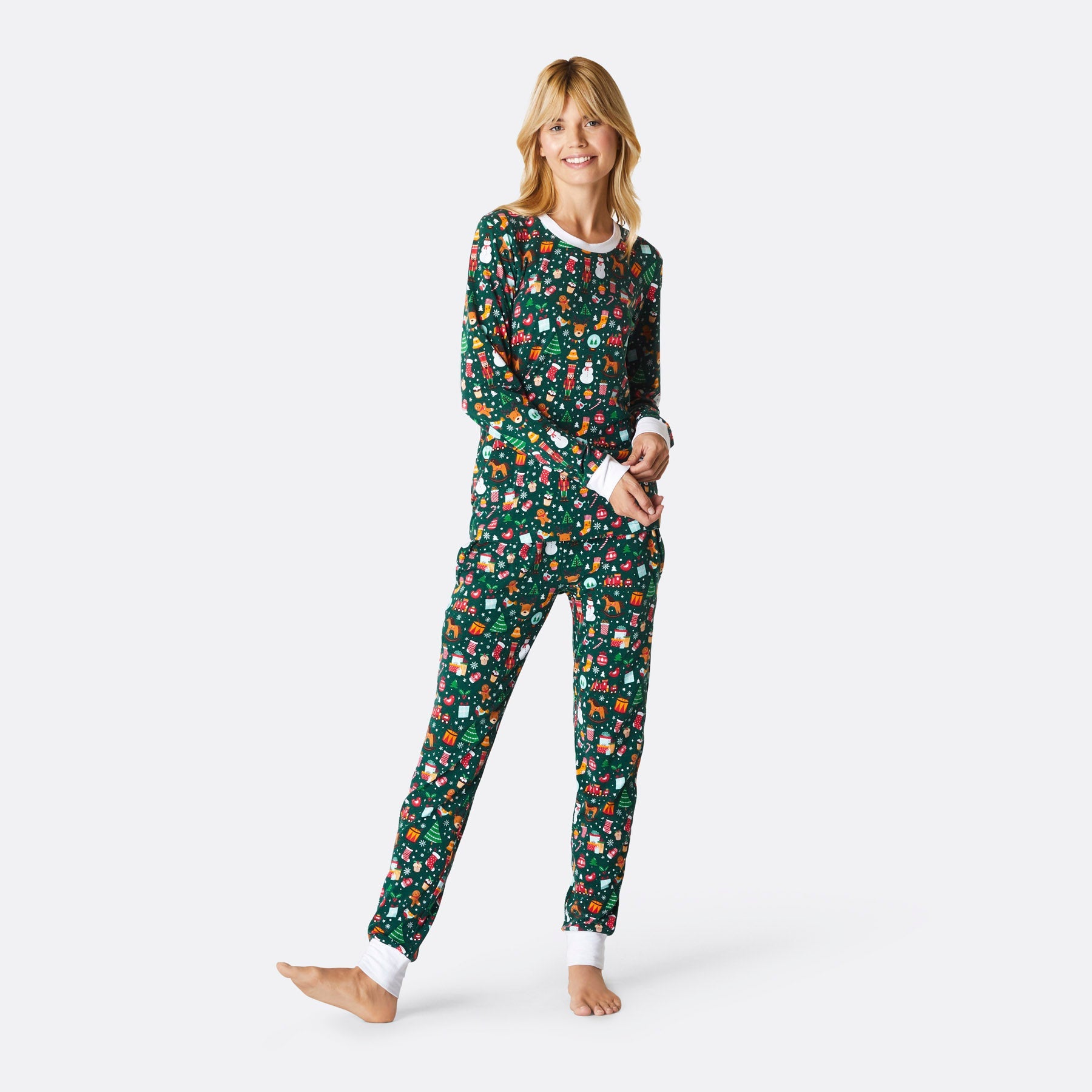 Women's Green Christmas Dream Christmas Pyjamas – SillySanta.com